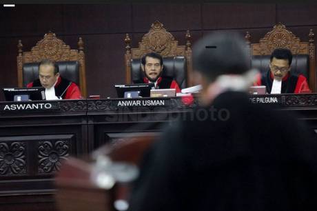 MK Tolak Seluruh Gugatan Prabowo-Sandi di Sidang Putusan PHPU - SINDO ...